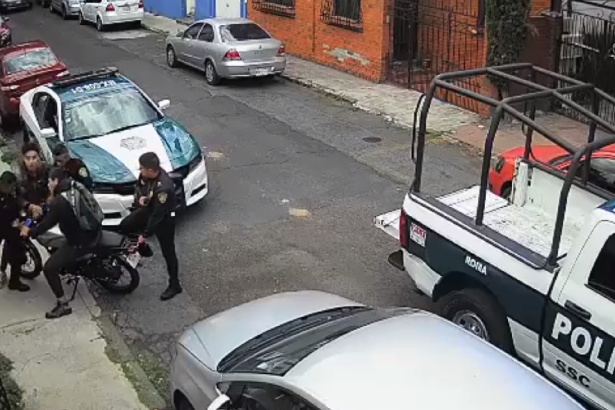 Policías y motociclistas se pelean en la CDMX | MARCA México