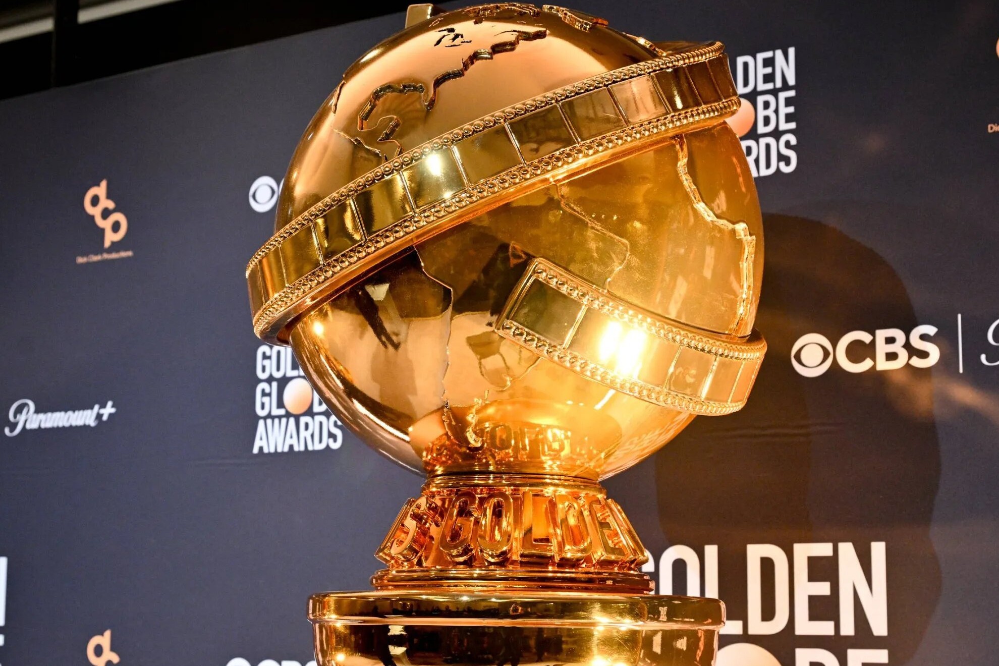 Estatua Del Premio Globo De Oro Quién Ganará En Los Premios Óscar