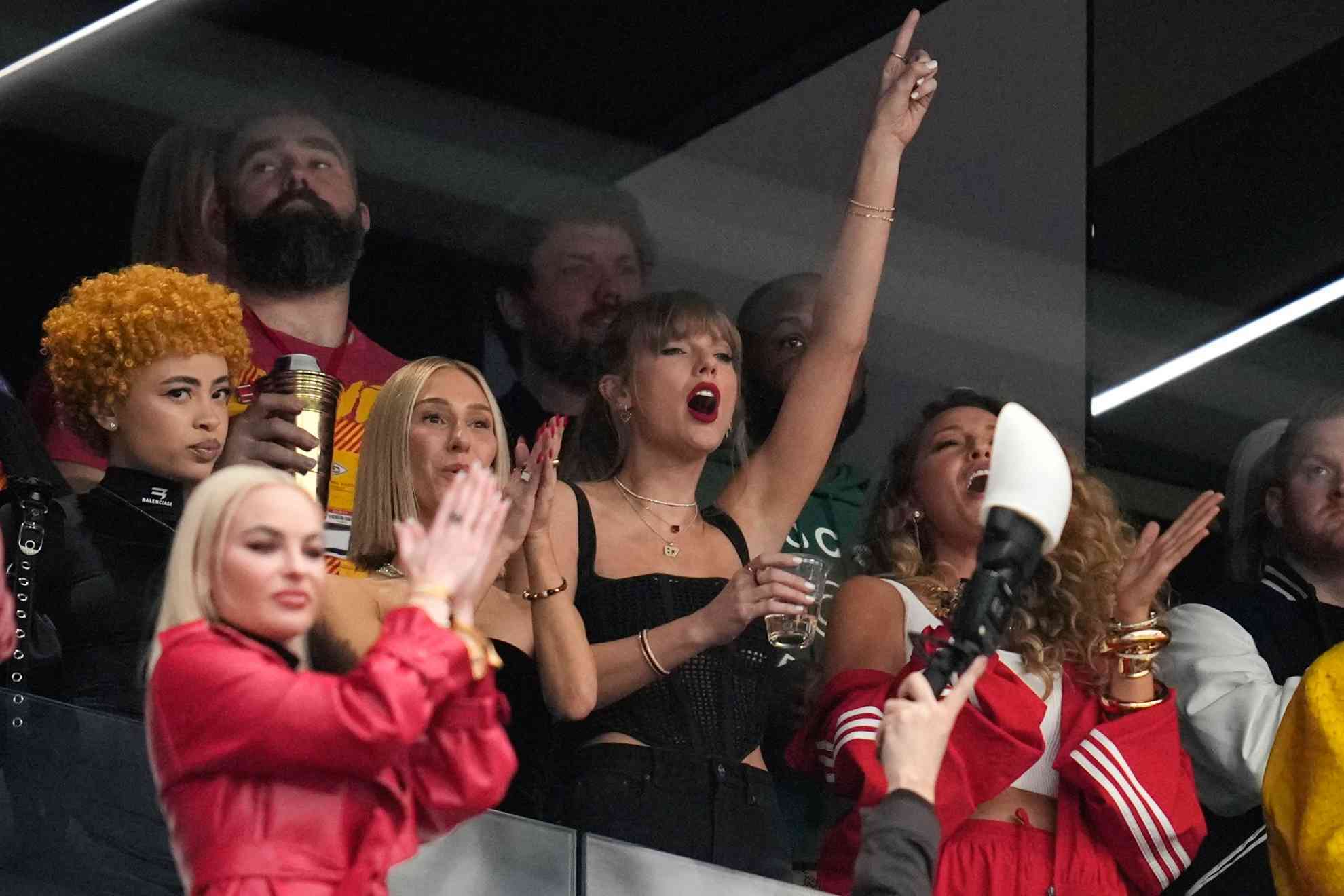 Taylor swift: así vive la cantante el super bowl... | MARCA.com