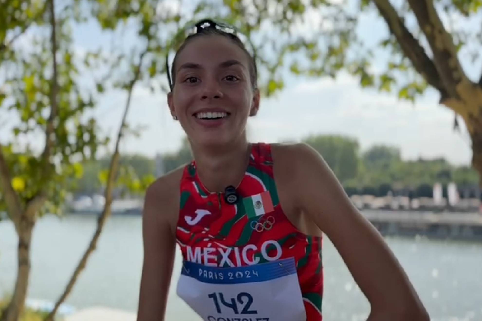 Alegna González encuentra en su familia el aliento para terminar la prueba de Marcha 20km ...