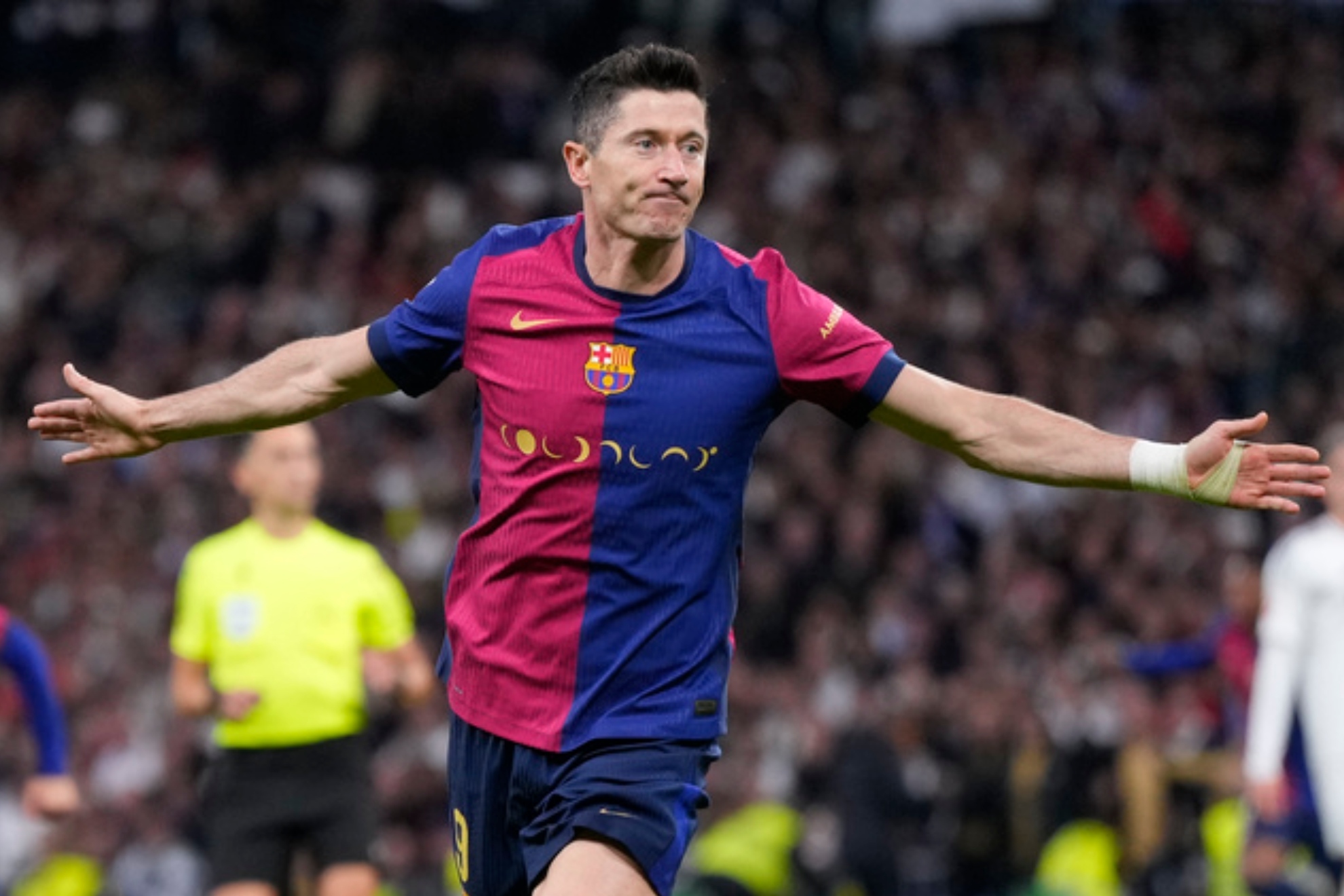 Champions League 2024: Lewandowski, a punto de sentarse en la mesa de ...