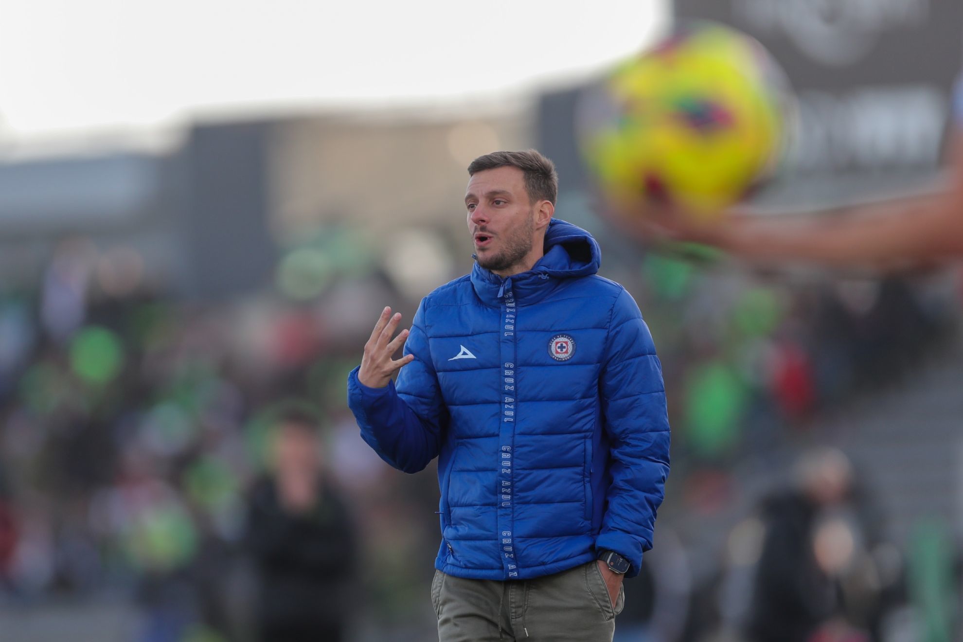 Liga MX 2025: Los tres futbolistas que Anselmi se llevaría de Cruz Azul ...