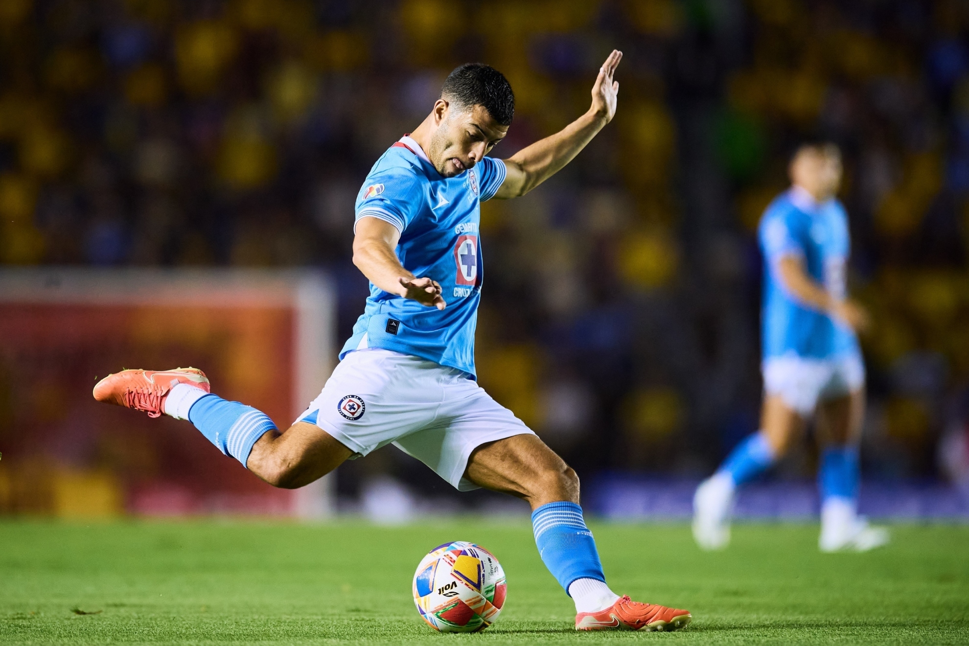 Liga MX 2025: Erik Lira termina contrato con Cruz Azul y Tigres a la ...